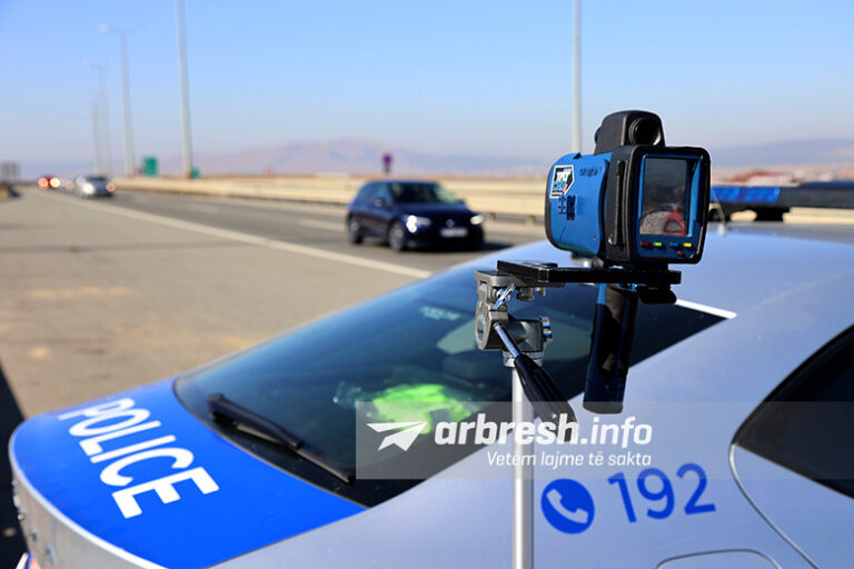 Policia shqiptoi mbi 2 mijë gjoba për 24 orë - Arbresh.info